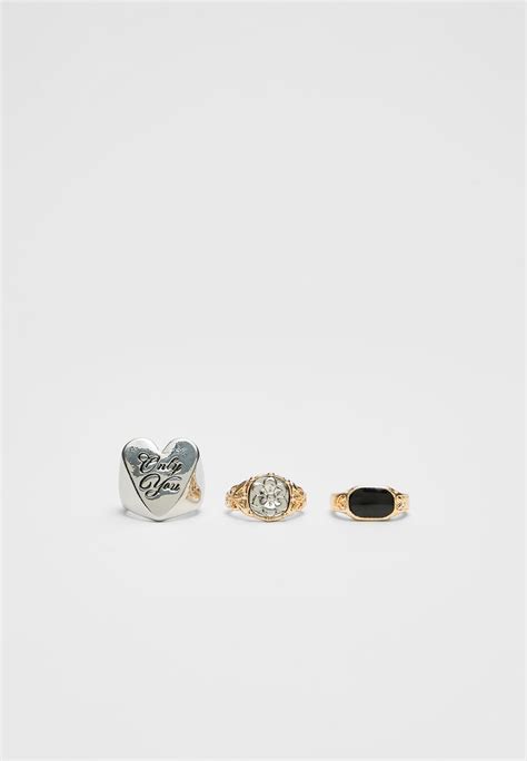 Set 3 Anillos Combinados Corazón Stradivarius Ecuador