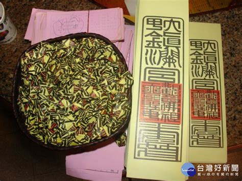 大甲媽祖神威顯赫 符令是信眾保平安最愛 蕃新聞