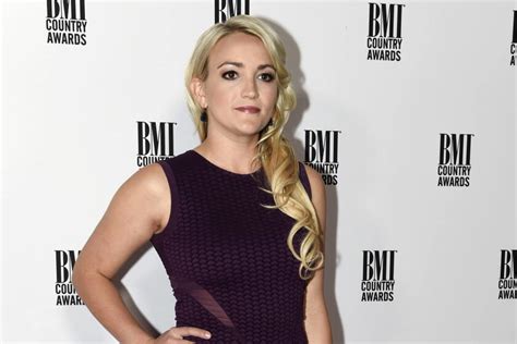 Britney Spears Explains Why She Shaved Her Head In 2007 Los Angeles Times