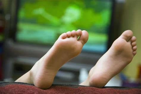 Fotos de Pies descalzos de stock imágenes de Pies descalzos sin