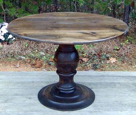 Rustic And Charming Round Farmhouse Table Ideas