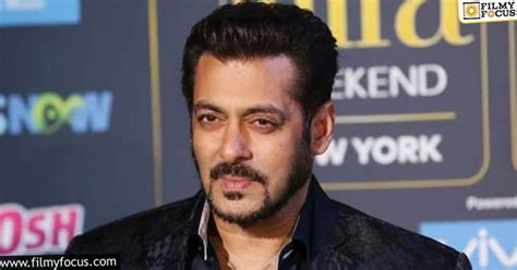 Once Again Salman Khans Script Selection Struggles Filmy Focus