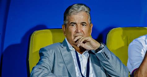 La Historia Y Trayectoria De Jorge Luis Pinto Un Maestro Del Fútbol