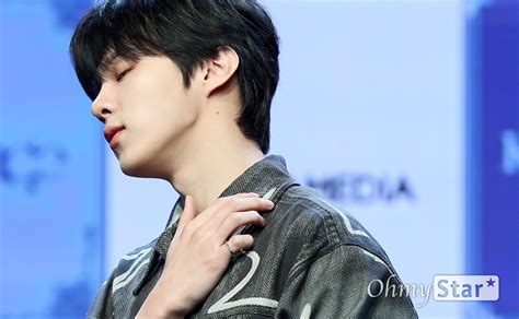 김우석 4th 미니앨범 Blank Page 팬바보 시간여행자 오마이포토