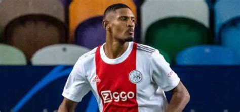 Ni Cristiano Ni Messi Ni Ronaldo Sébastien Haller Eligió A La Leyenda