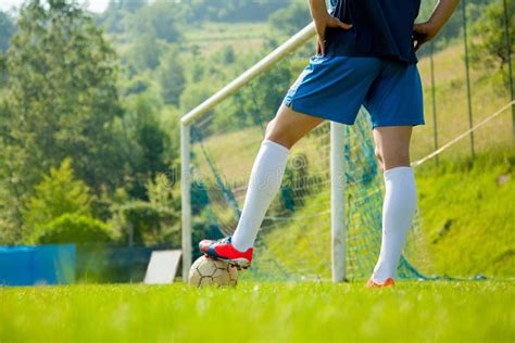 Teen Girl Juggling Soccer Ball Stock Photo Image Of Kick Goal 26269724