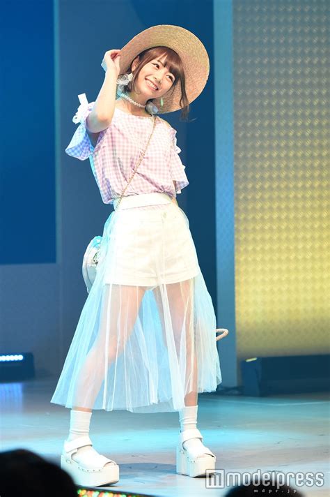 画像3941 乃木坂46北野日奈子「セクシーに肩を出して」ランウェイデビューを飾る モデルプレス