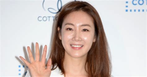 포토 최지우 심쿵 아이컨택