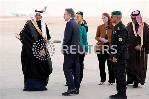 Blinken Meets Saudi Crown Prince Amid Heightened Mideast Tensions The