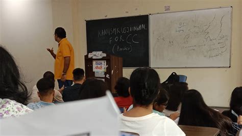 Law Faculty Lc1lc2 Umang Bhawan First Class Taken By Our Teacher