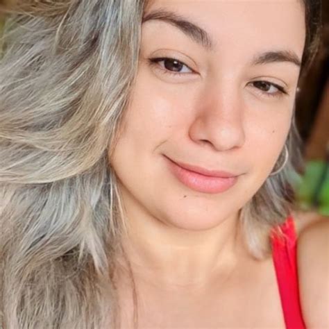 Priscila Barros Piu Barros Threads Say More
