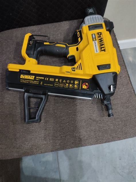 Gwoździarka do betonu Dewalt DCN890 | Chojnice | Kup teraz na Allegro ...