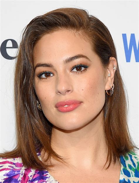 ۱۲ سلبریتی زن که در برابر استانداردهای زیبایی غیرواقع بینانه ایستادند