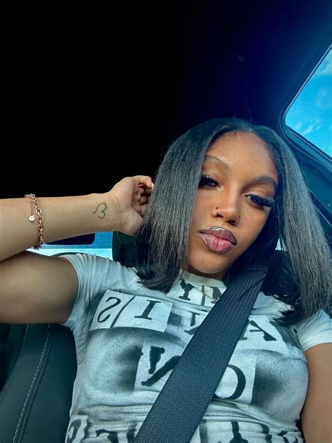 Friends Anyone🥰