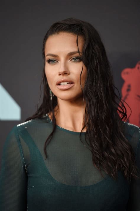 All The Tits At The Mtv Vmas Of The Day