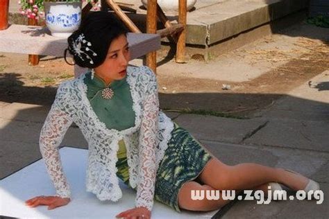 周公解夢之夢見被推的解析 iFuun