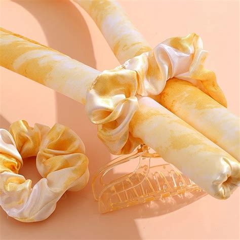 Ролер за идеални къдрици с 2 броя скрънчита и шнола в преливащи