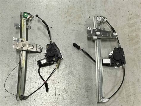 How To Replace A Window Regulator In A Jeep Grand Cherokee WJ Quadratec