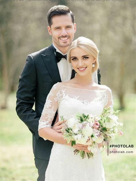 Married Pictures Couple