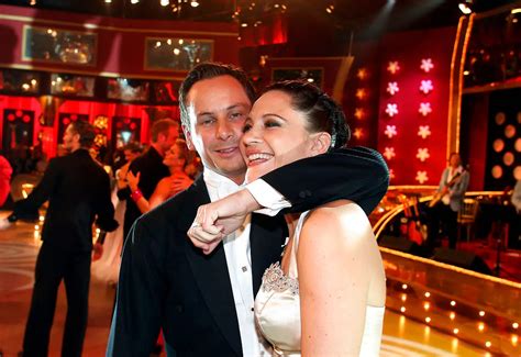 Jalousi Trusler Og Sex For åben Skærm Her Er Alle Kærlighedshistorierne I Vild Med Dans