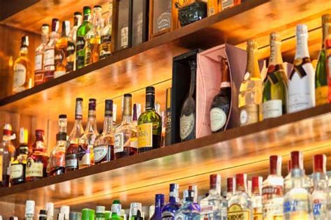 12 Subtle Tricks Bartenders Often Use To Make You Spend More Money