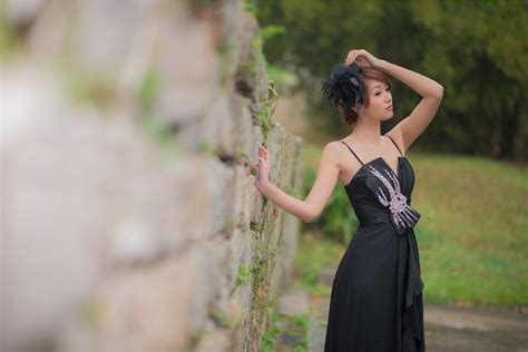 Asian Women Model Wallpaper Coolwallpapersme