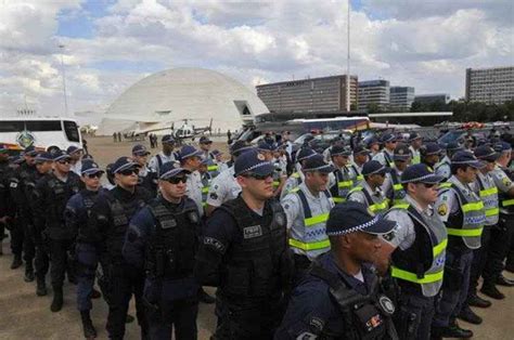 Briga entre policiais civis e PM agrava crise na segurança local