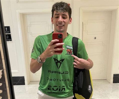 عالم البادل 🎾 On Twitter 📸 نجوم البادل متواجدين في دبي للمشاركة في بطولة الدوري العالمي