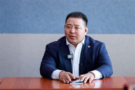 ХОМ Б Ариун Эрдэнэ хөрөнгөөрөө тэргүүлж О Амгаланбаатар сүүл мушгив