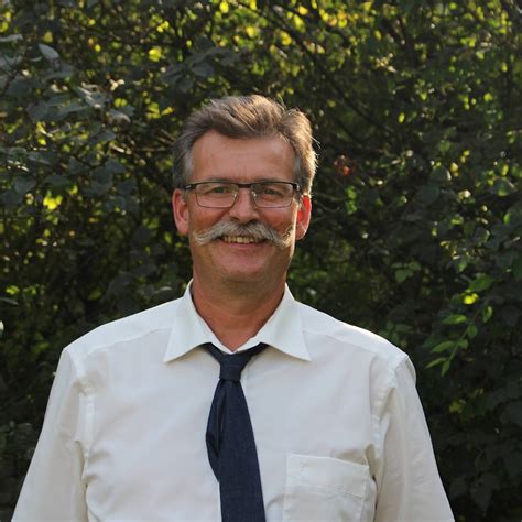 Coach Daniel Youtube