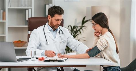 Чек лист токсичного врача 5 тревожных звоночков Psychologies Психология