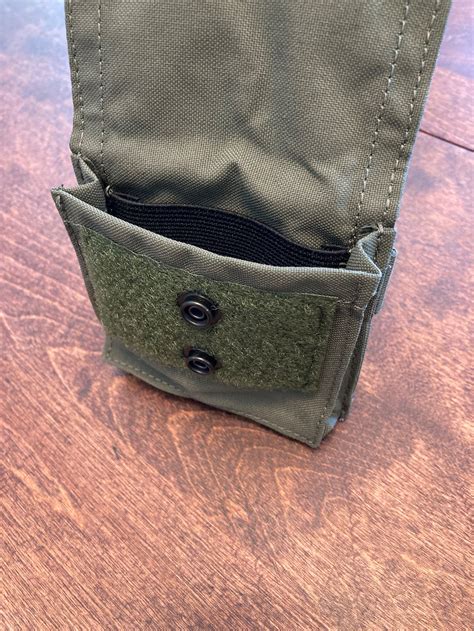 Safariland MOLLE TP17 Green Single Handcuff Pouch ATLAS Consulting Group LLC Oregon USA