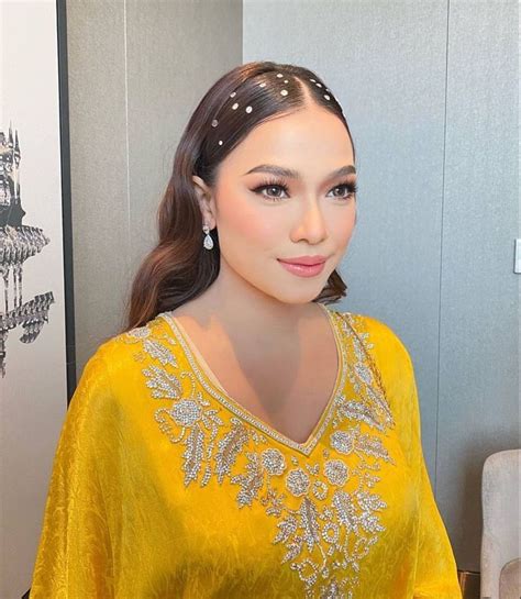 Ini IG Ruhainies yang Digerebek Ngamar di Apartemen Bareng Aktor Aliff Aziz
