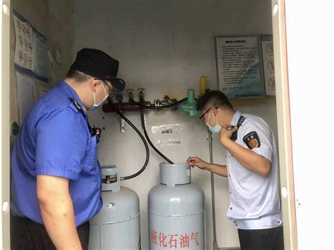 筑牢平安线！八角街道主要领导带队开展安全生产大检查