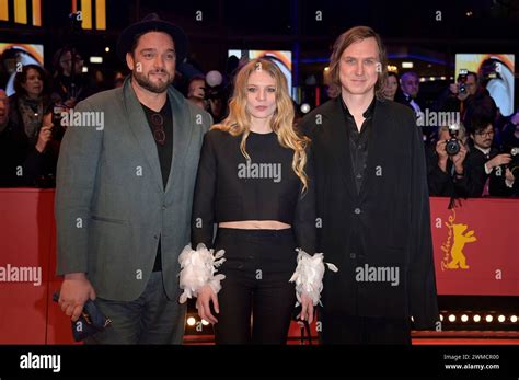 Ronald Zehrfeld Lilith Stangenberg Und Lars Eidinger Bei Der Closing Ceremony Mit