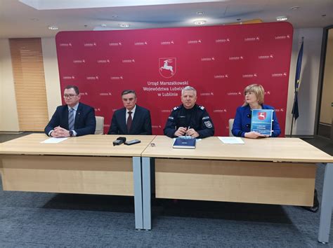 Wyższe mandaty zrobiły swoje Jeździmy wolniej ale drogowych wyzwań nie brakuje Kurier Lubelski