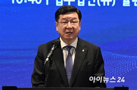 이재용 4세 승계 포기 선언 큰 성과삼성 수직적 지배구조 해법 못 찾아