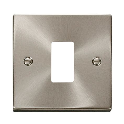 Click Deco Victorian Satin Chrome 1 Gang GridPro Frontplate UKES