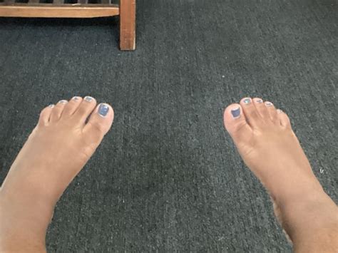 Footslave Needed To Serve My Latina Soles Rfootslavecaptions