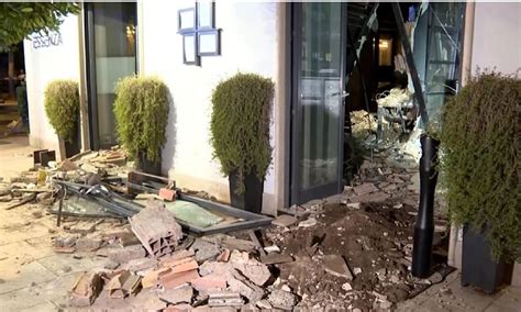 Erërat E Forta Shembin çatinë E Restorantit Vdes Një Person Lëndohen 10 Të Tjerë Gazetablic