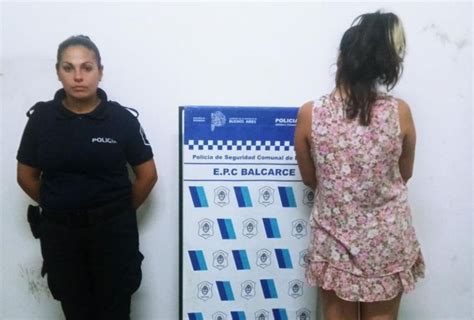 Una Mujer Fue Detenida Tras Arrojar Una Piedra Y Romper El Cristal De