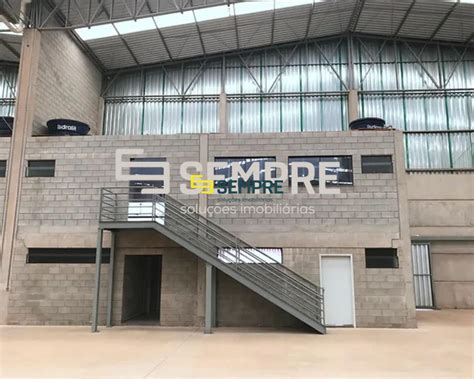 Centro Logístico Pavão Galpões