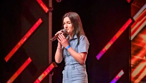 Ferkó Emília Az X Faktor Színpadán énekelte Ki A Lelkét Vastapsot