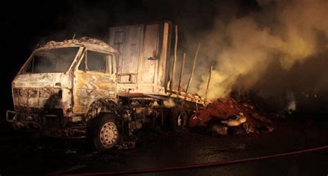 Accidente En La Panamericana Sur Deja Cuatro Muertos VIDEO PERU