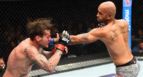 Ufc 225 Cm Punk Now 0 2 After Beatdown Vs Mike Jackson Yahoo Sports
