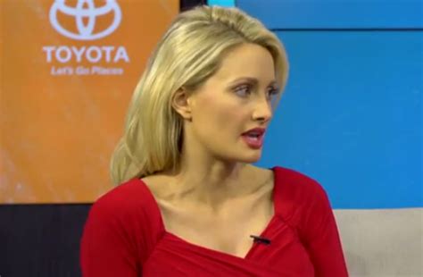 Holly Madison On Hugh Hefner Sex Awk Ward The Hollywood Gossip