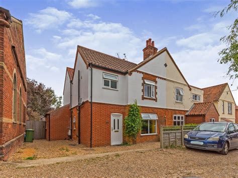 3 Bed Semi Detached House For Sale In Ratcliffe Road Fakenham Nr21