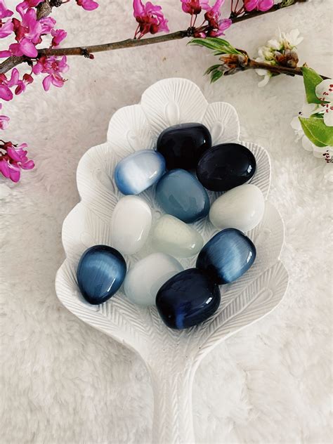 Cats Eye Graywhite Tumbled Stone Crystal Empire Australia