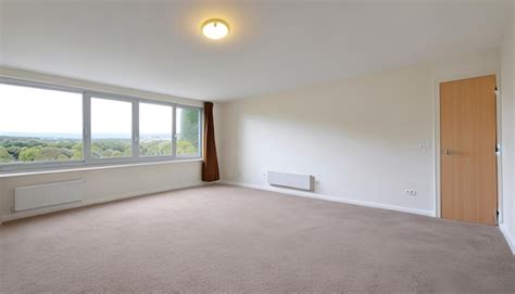 Premium Photo Modern Spacious Room With Large Panoramic Window