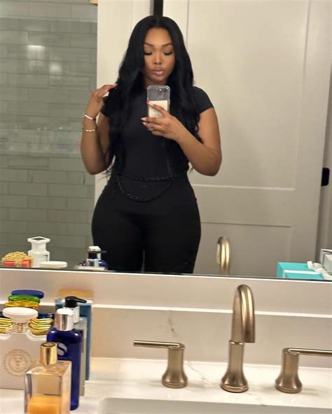 P A R I S ♡ Simply Because Im That Girl Instagram